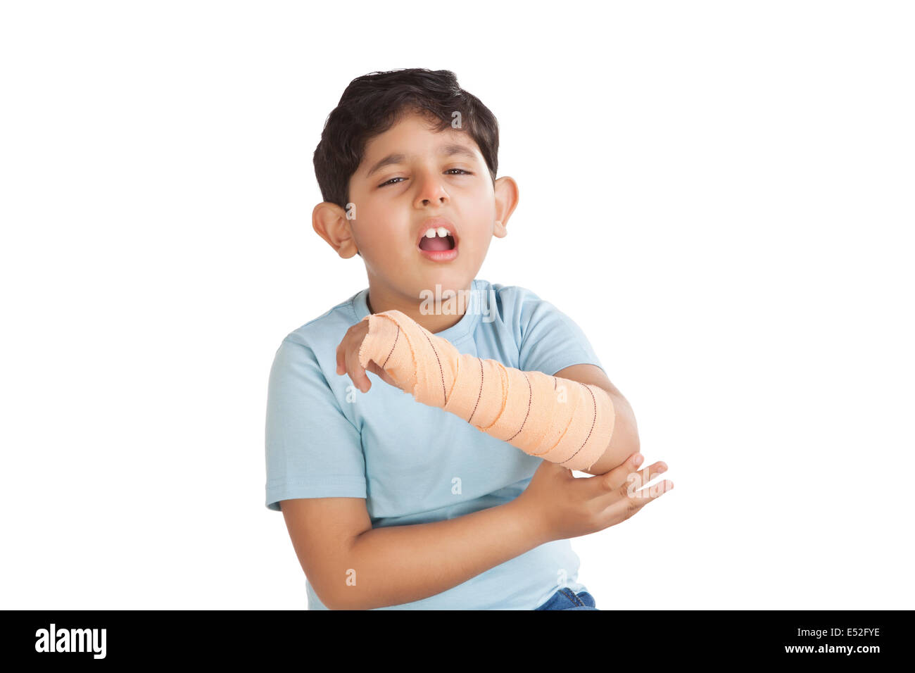 Portrait of little boy with injured arm Stock Photo - Alamy
