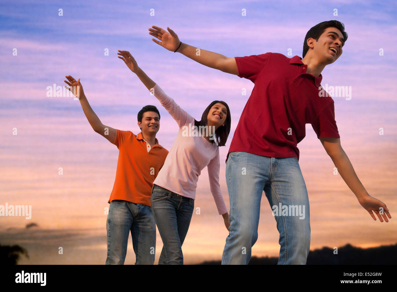 Walking smiling people hi-res stock photography and images - Alamy