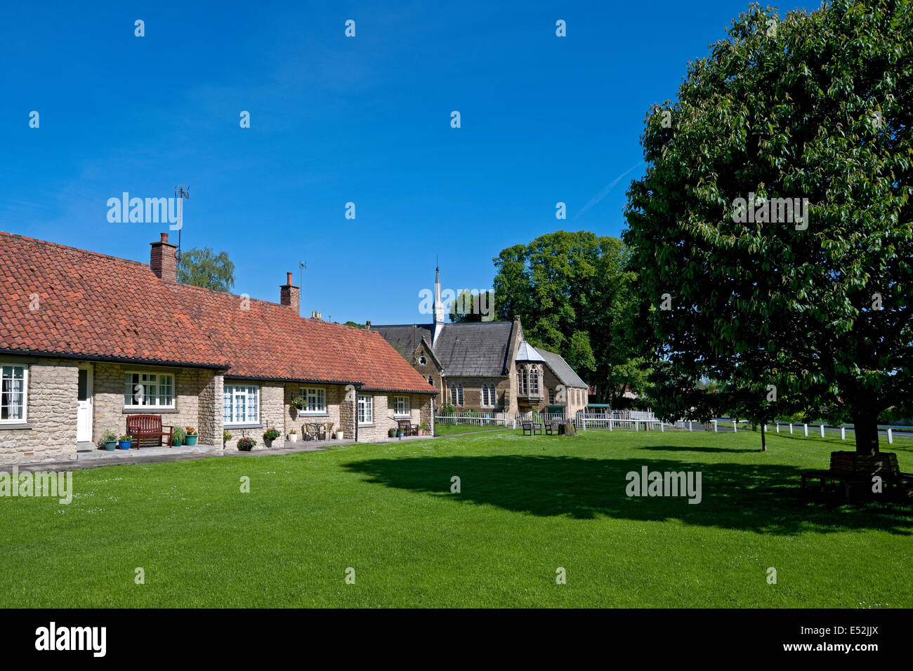 Hovingham north yorkshire hi-res stock photography and images - Alamy