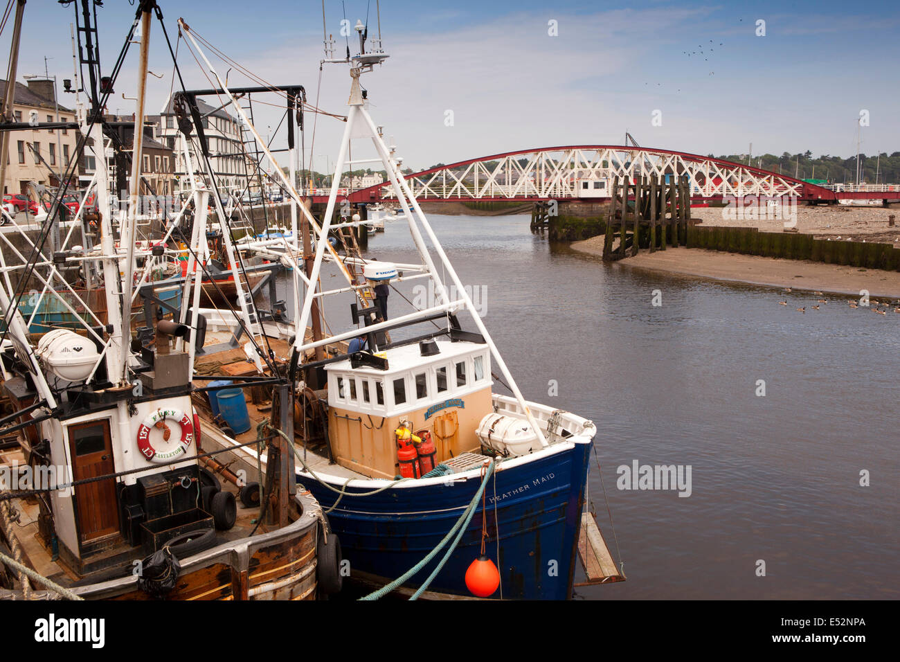 Industry fishing boats bridge river hi-res stock photography and images ...