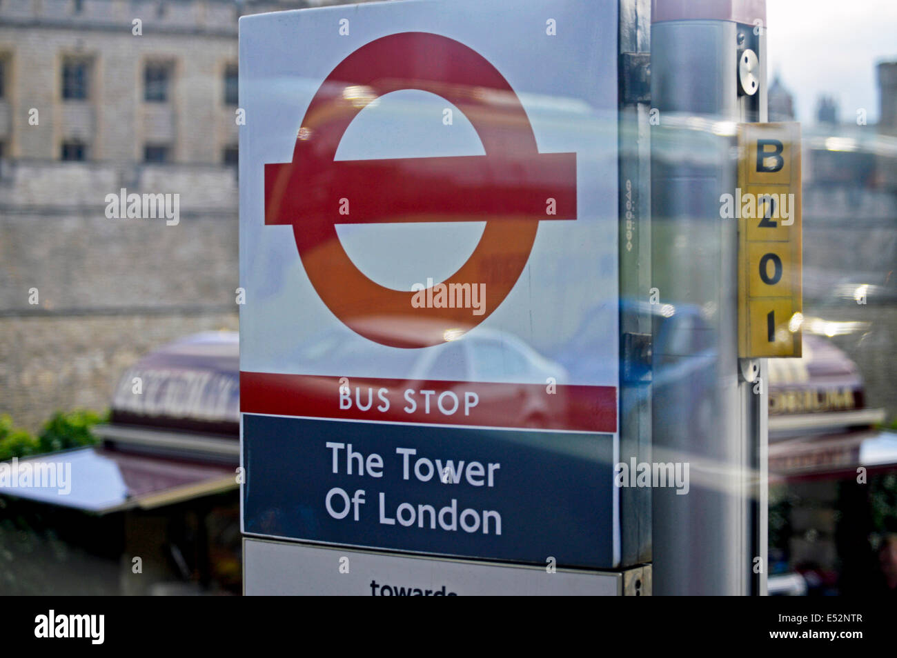The Tower of London bus stop, London, England, United Kingdom Stock ...