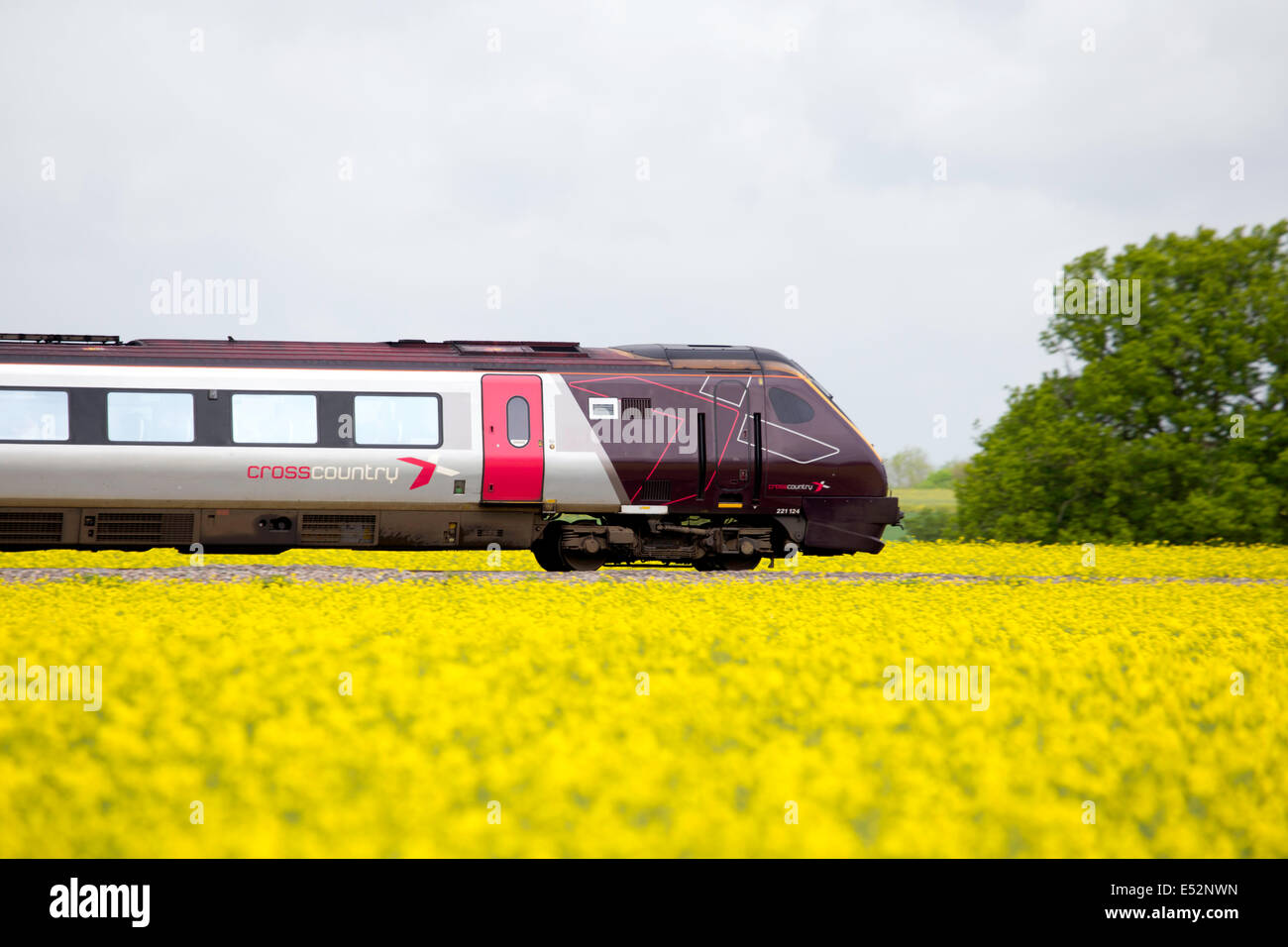 Cross country trains hi-res stock photography and images - Alamy