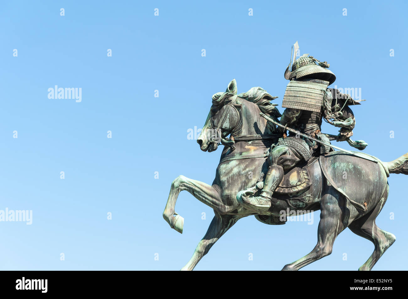 Statue samurai warrior masashige kusunoki hi-res stock photography and ...