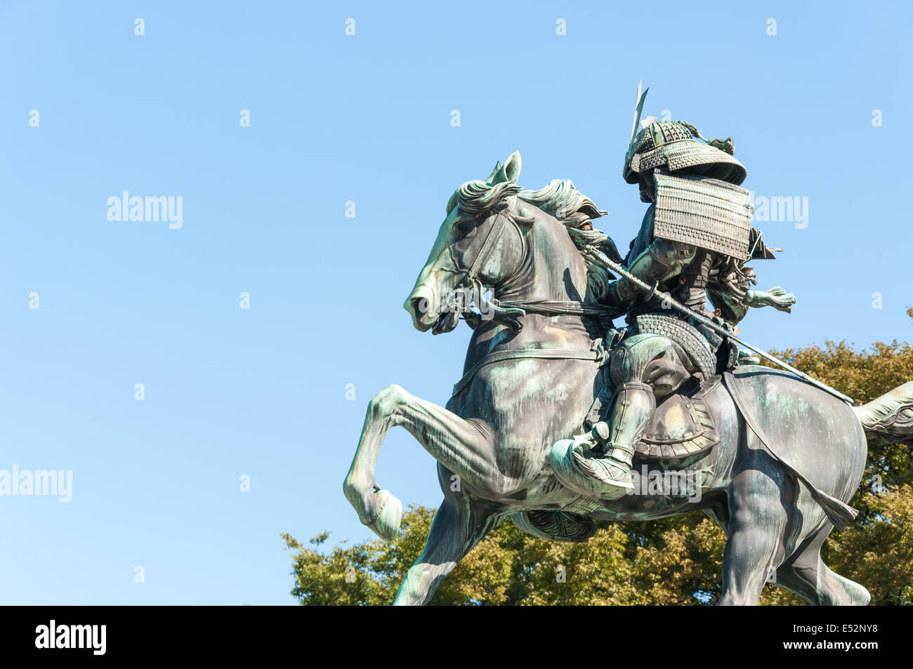 Statue of masashige kusunoki hi-res stock photography and images - Alamy
