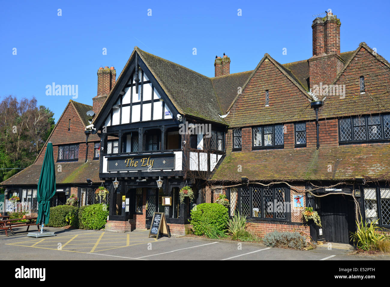 The Ely Hotel, London Road, Blackwater, Hampshire, England, United ...