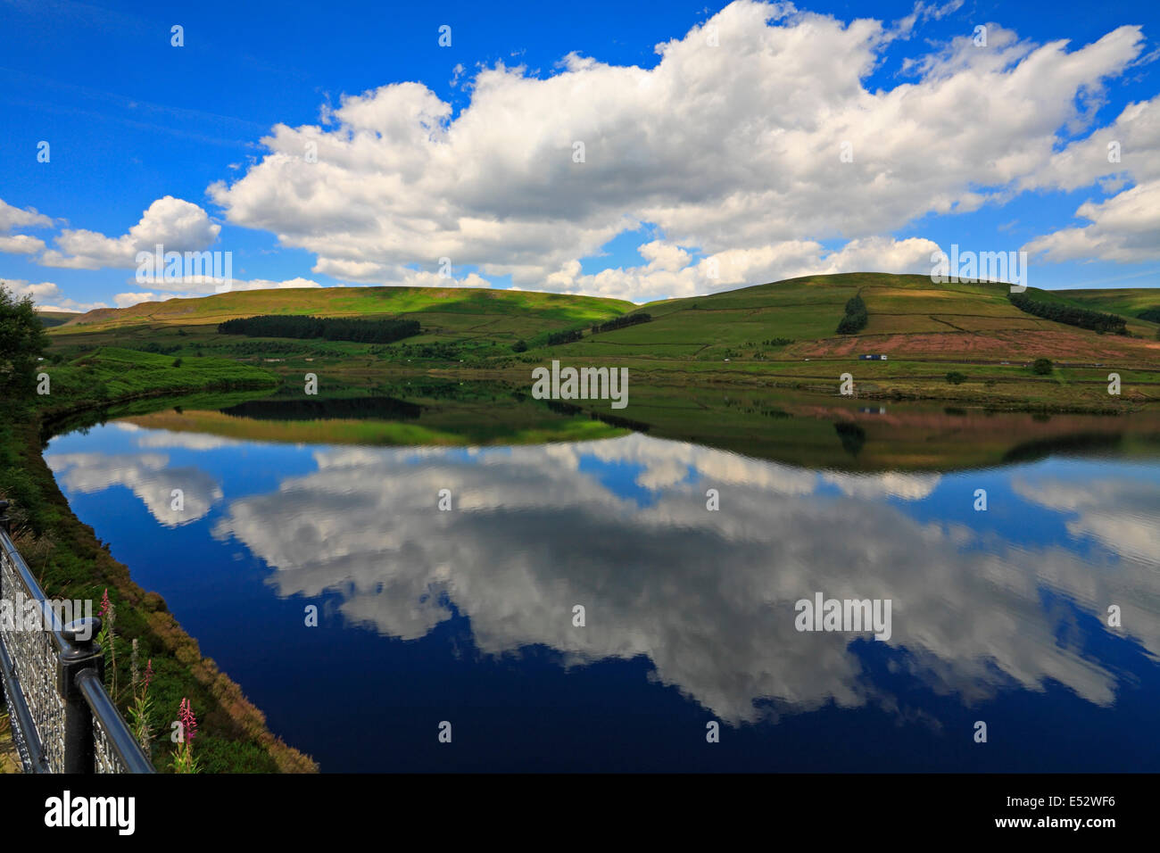 Woodhead reservoir hi-res stock photography and images - Alamy