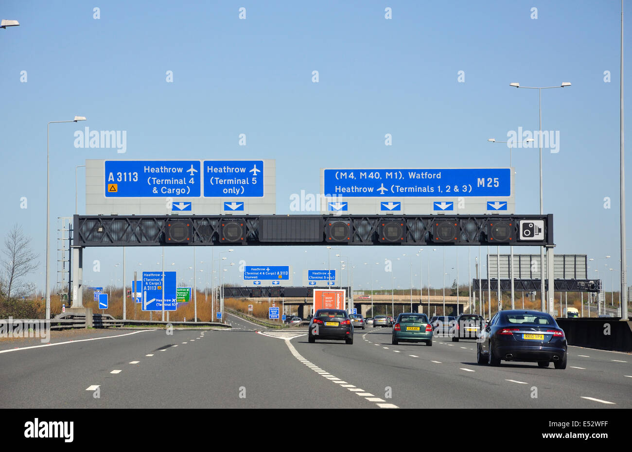 Exit signs hi-res stock photography and images - Alamy