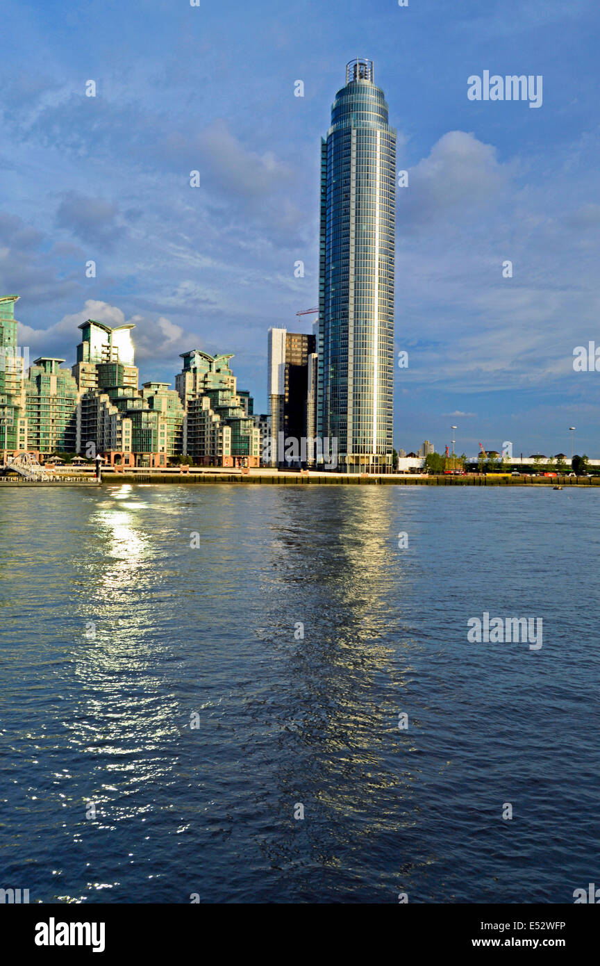 The St. George Wharf Tower (Vauxhall Tower) part of the St George Wharf ...
