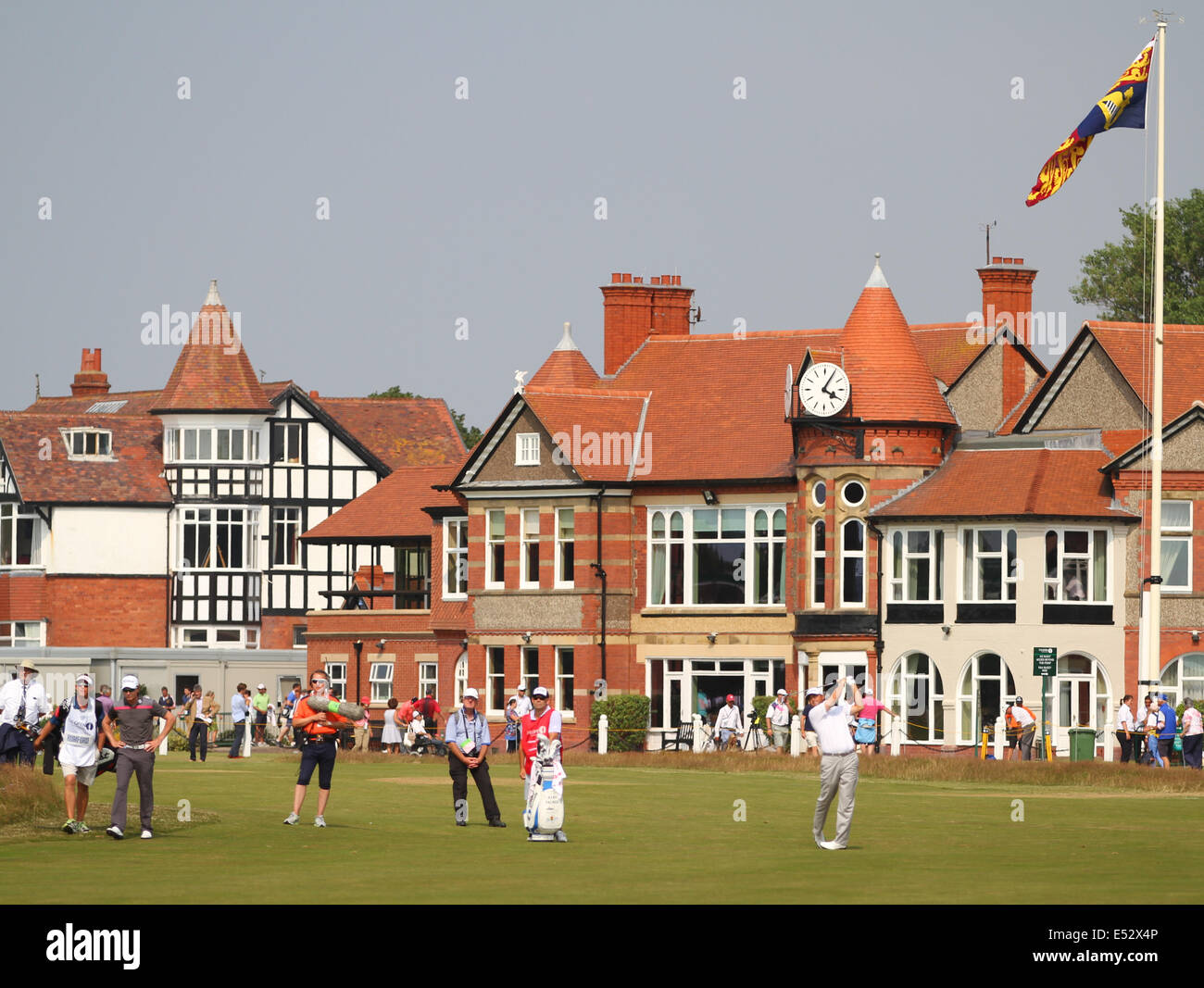 Clubhouse golf hi-res stock photography and images - Alamy