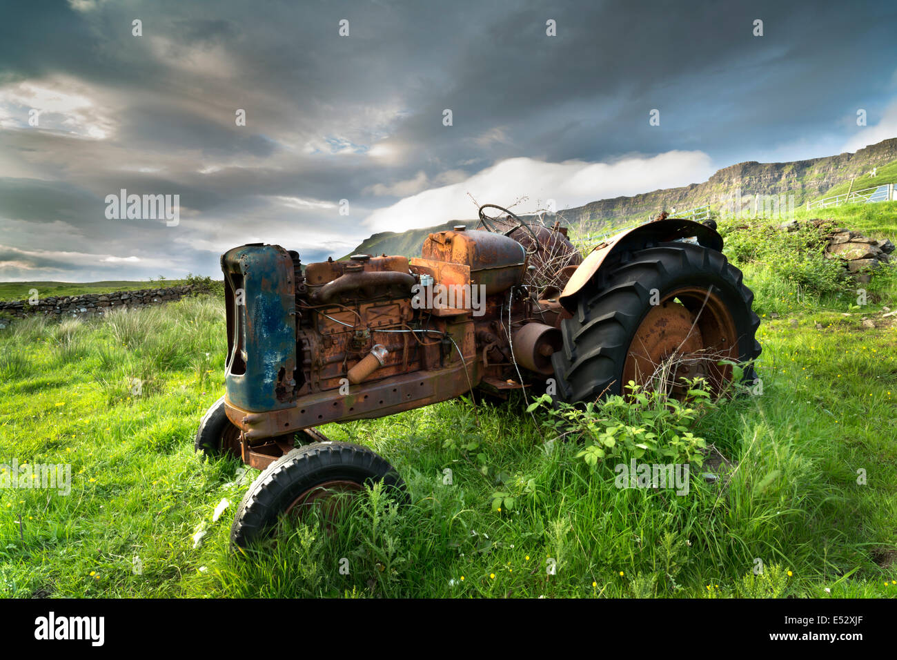 Highland tractor hi-res stock photography and images - Alamy