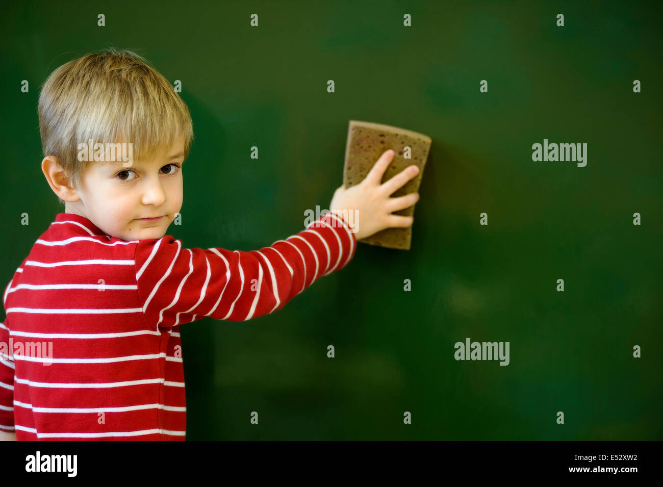 Pupil classroom board hi-res stock photography and images - Alamy