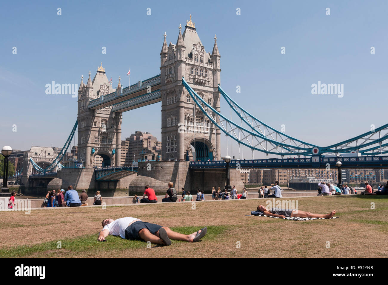 London, UK. 18th July, 2014. Weather: The capital experiences the ...