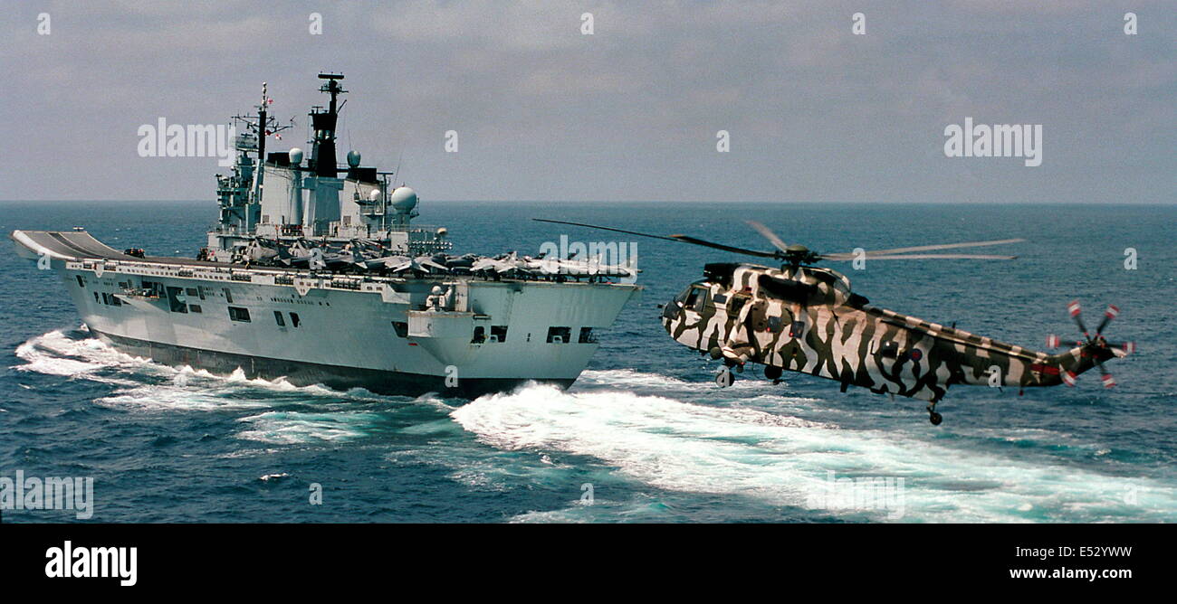 Royal Navy Of Oman High Resolution Stock Photography and Images - Alamy