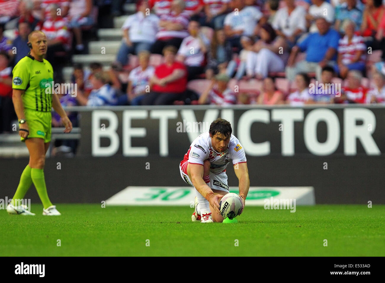 Matty smith wigan warriors rugby hi-res stock photography and images ...