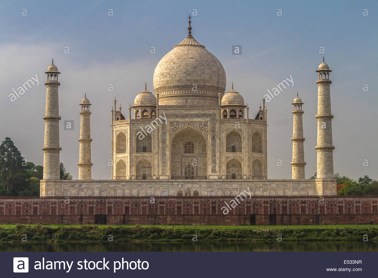 Classic Taj Mahal View High Resolution Stock Photography and Images - Alamy