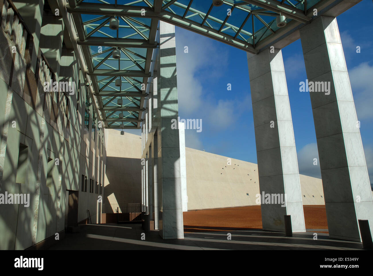Canberra parliament house courtyard hi-res stock photography and images ...