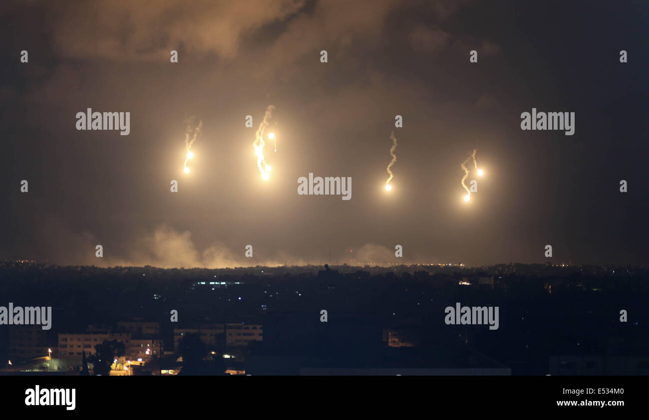 Gaza, gaza strip, Palestinian Territories. 19th July, 2014. Israeli ...
