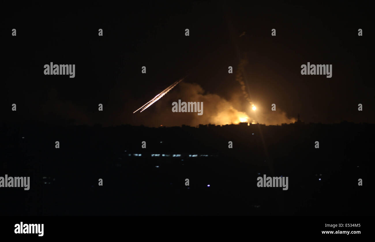 Gaza, gaza strip, Palestinian Territories. 19th July, 2014. Israeli ...