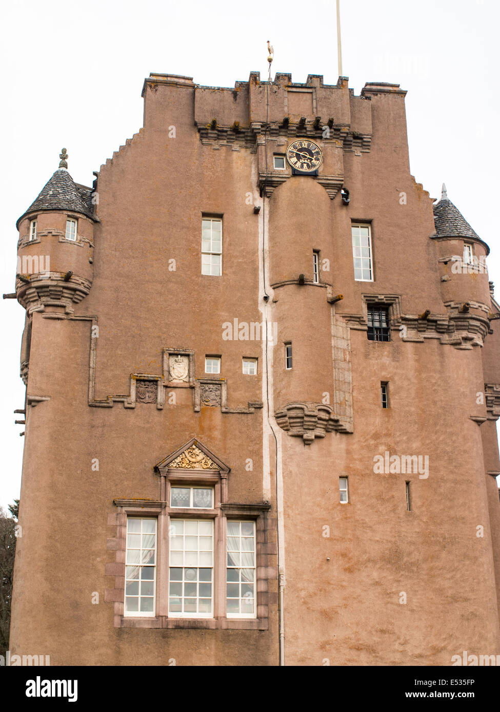 Crathes Castle facade detail Stock Photo - Alamy