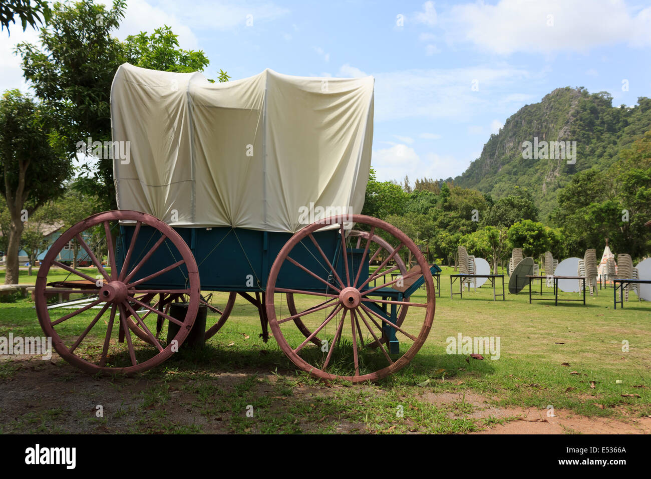 Buckboard hi-res stock photography and images - Alamy