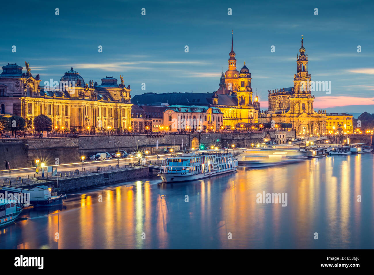Dresden, Germany cityscape on the Elbe River Stock Photo - Alamy