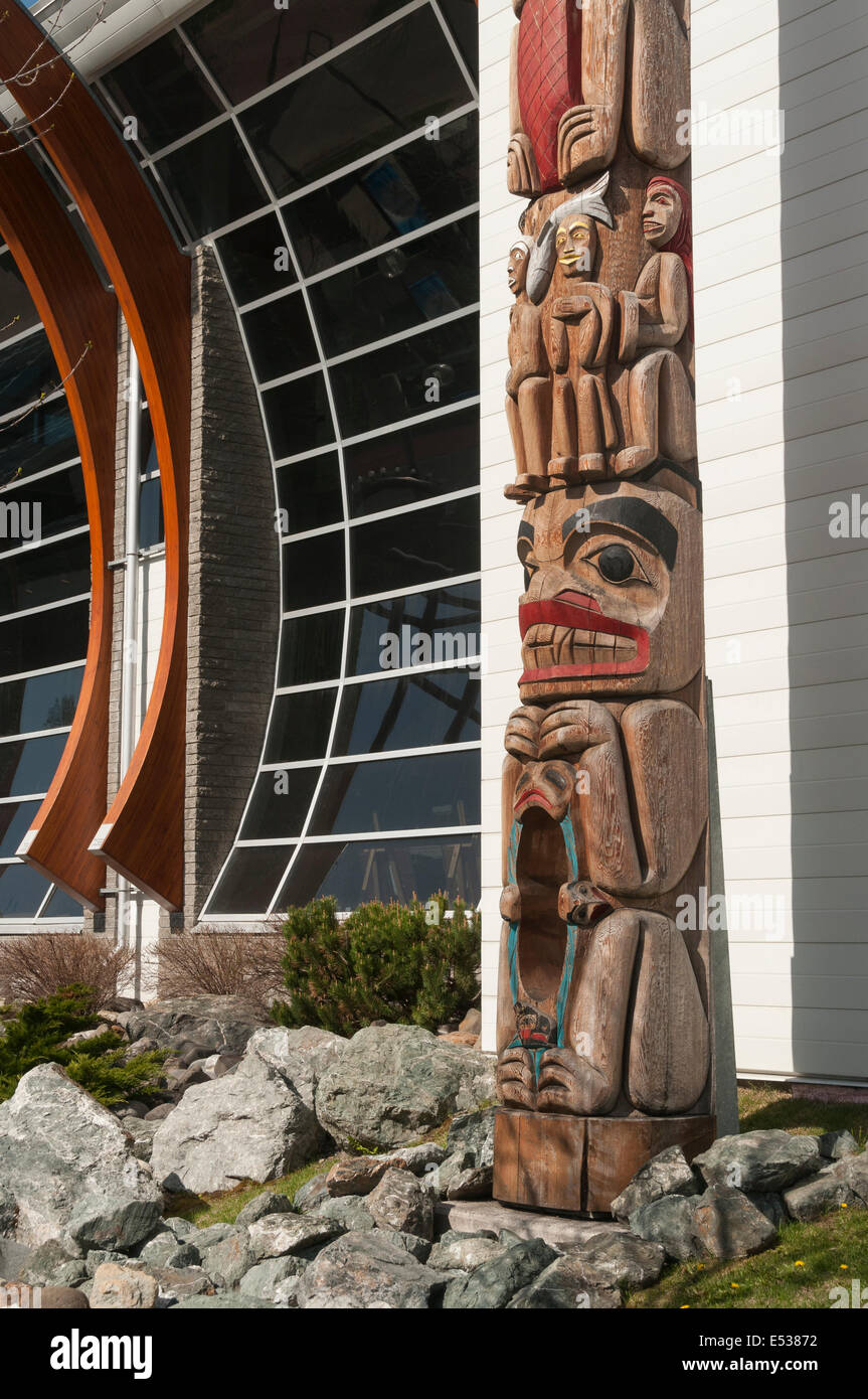 Two rivers art gallery hi-res stock photography and images - Alamy