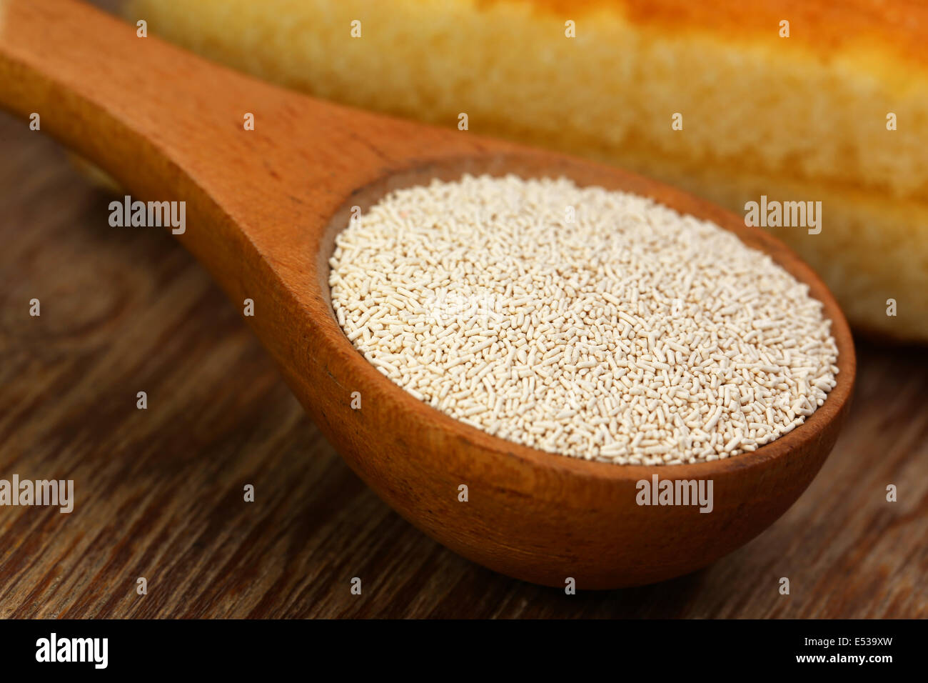 Bread yeast hi-res stock photography and images - Alamy