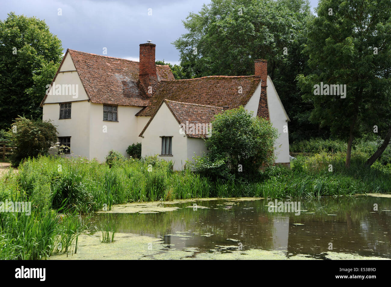 John constable’s the hay wain hi-res stock photography and images - Alamy