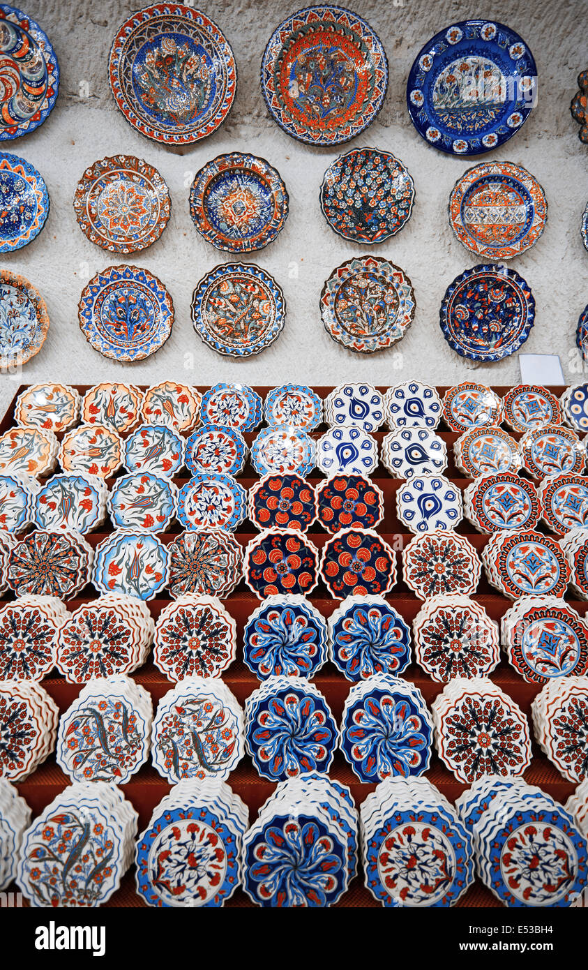 Ceramic art at pottery shop. Turkey Stock Photo - Alamy