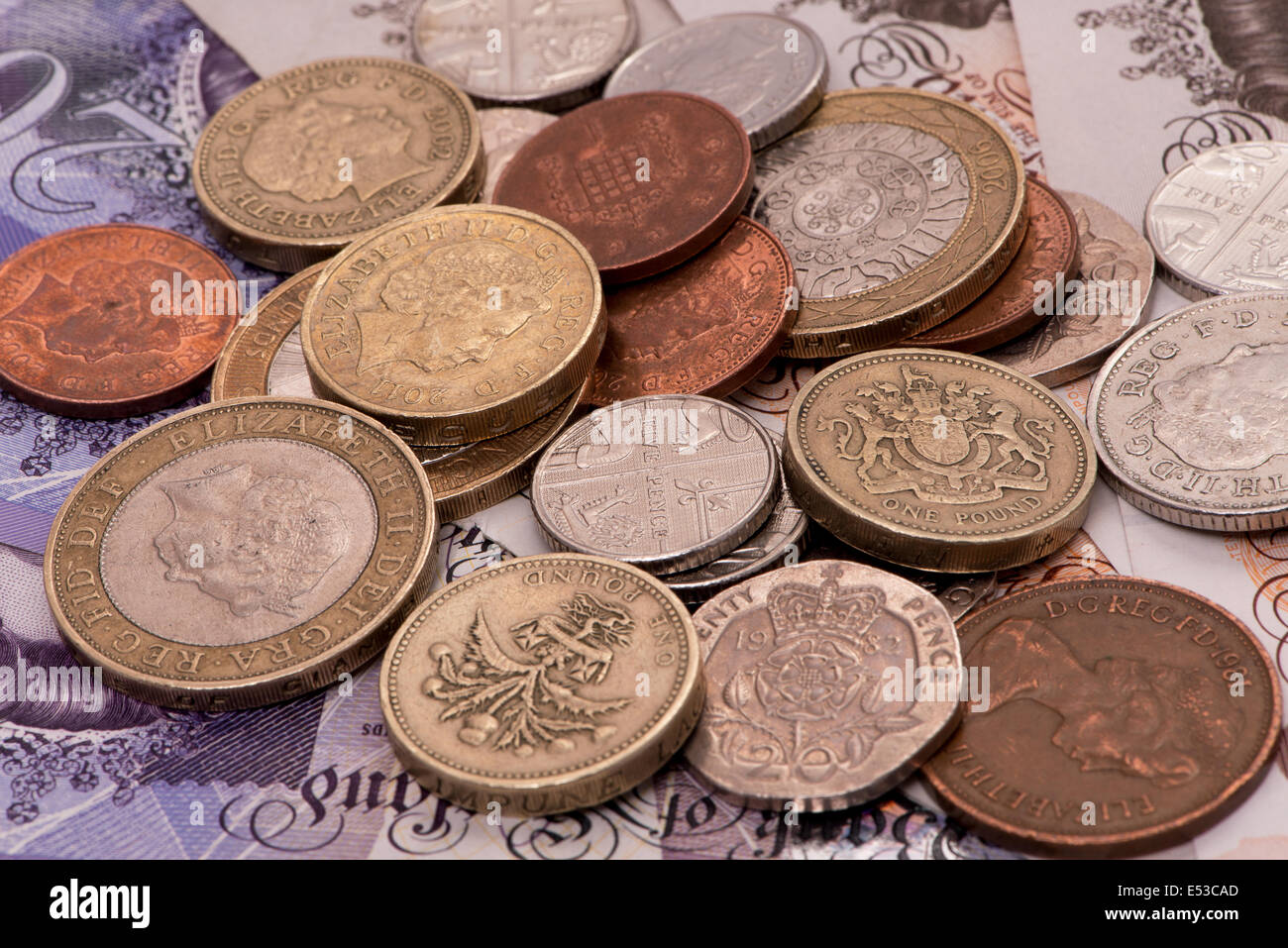 Money British pound sterling coins and paper Stock Photo - Alamy