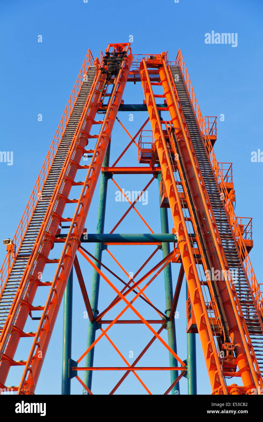 Spin roller coaster ride hi-res stock photography and images - Alamy
