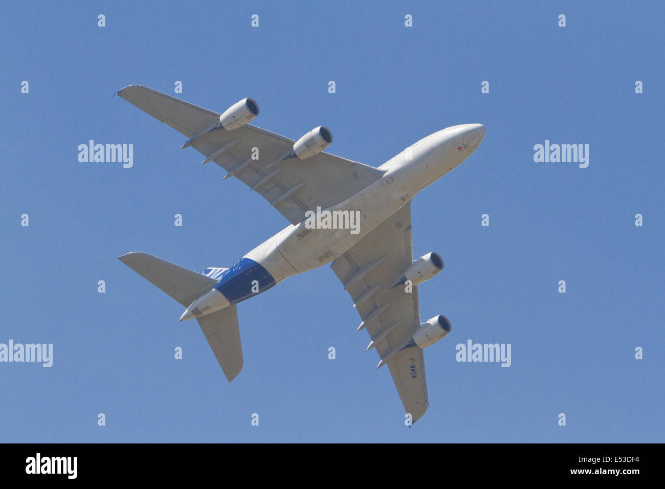 A380 view from the underneath as it flies at the Farnborough Airshow ...