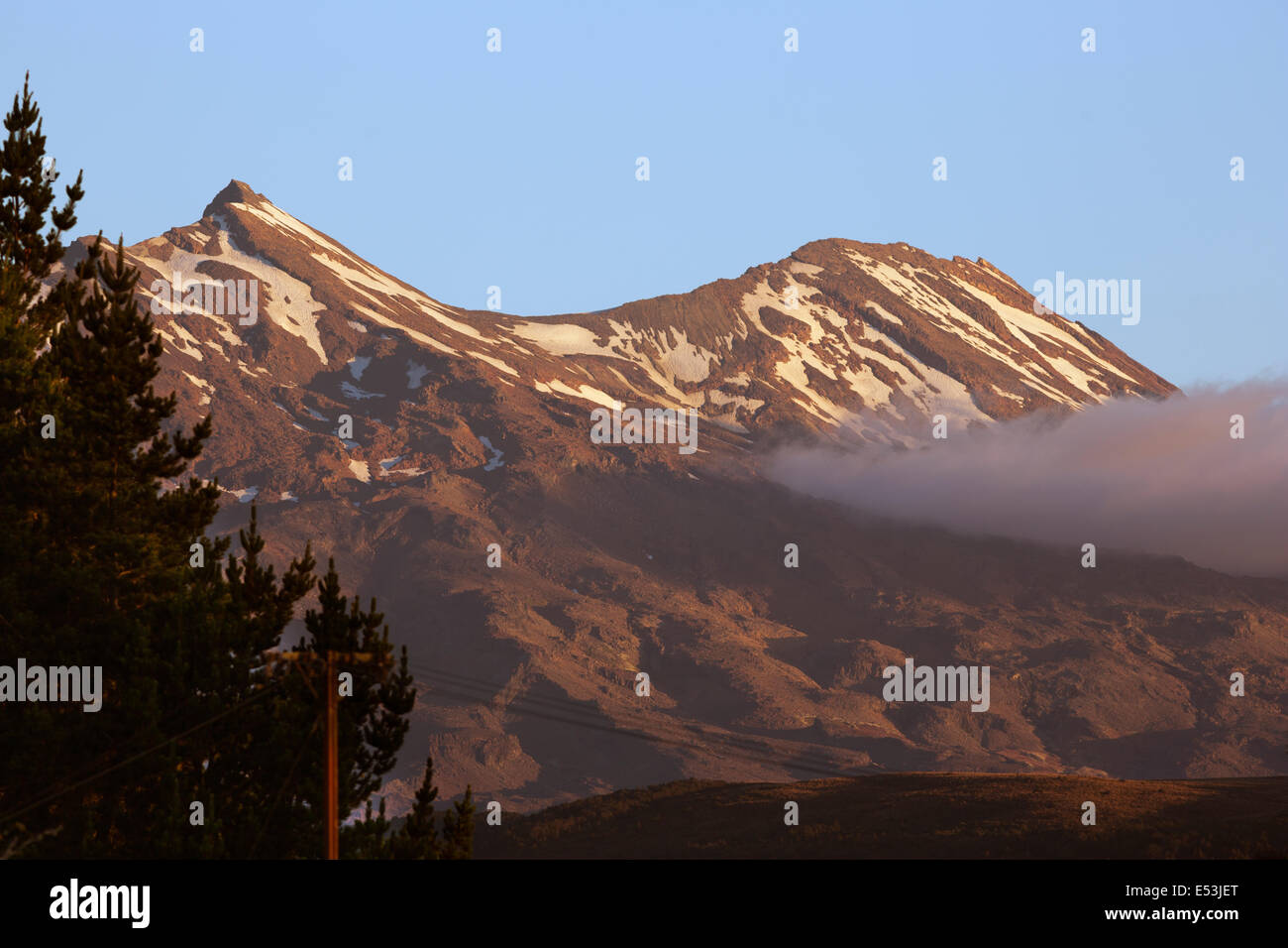 Ruapehu volcano eruption hi-res stock photography and images - Alamy
