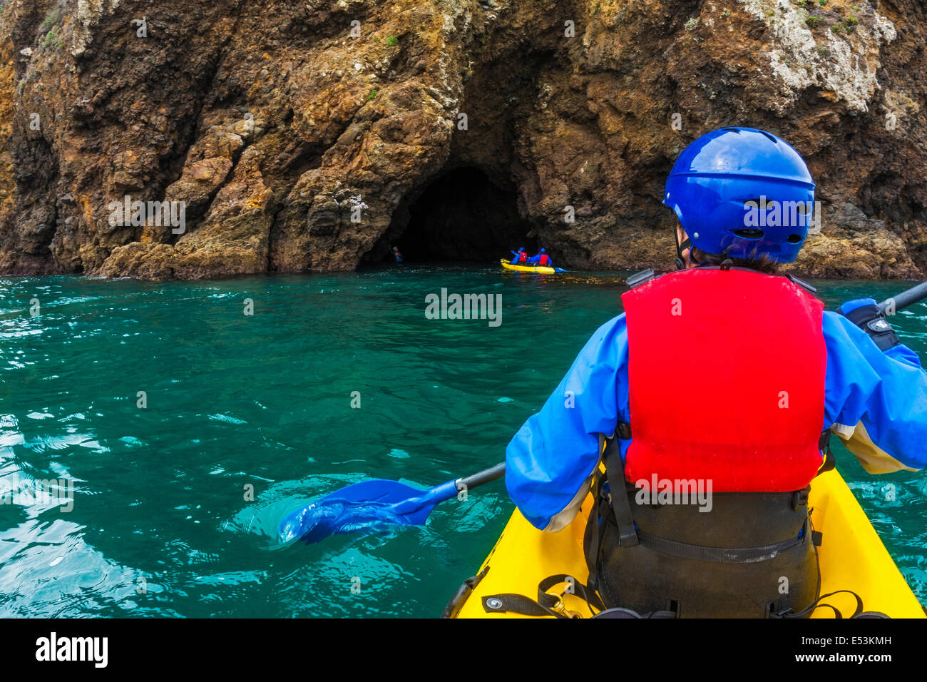 Sea kayaking on Santa Cruz Island, Channel Islands National Park ...