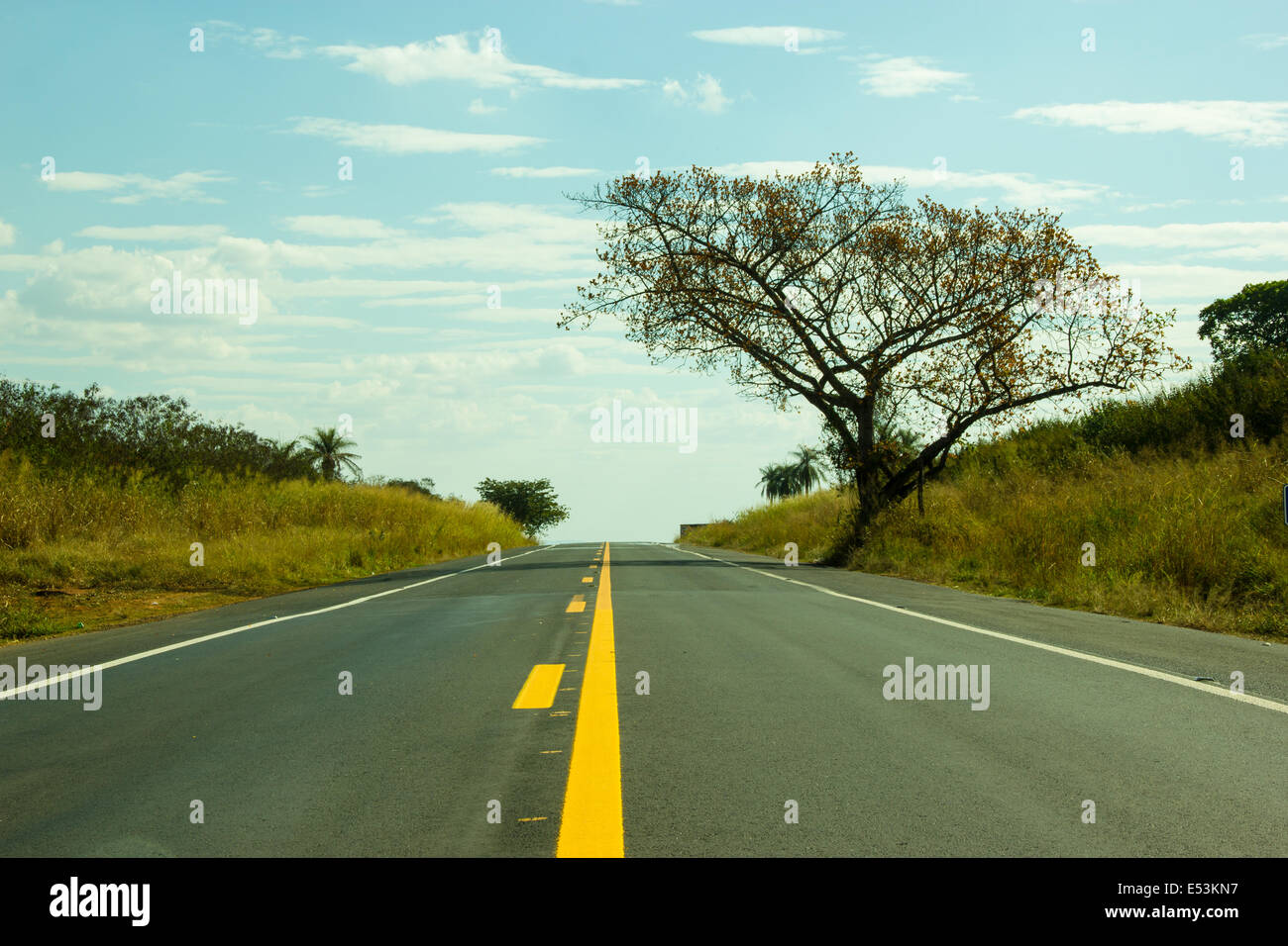 Horizon line straight horizon line hi-res stock photography and images ...