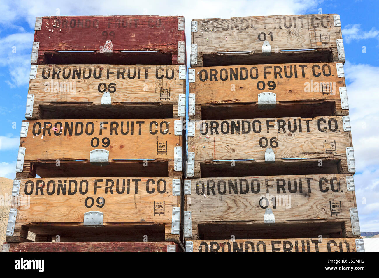 Cherry pallets fruit hi-res stock photography and images - Alamy