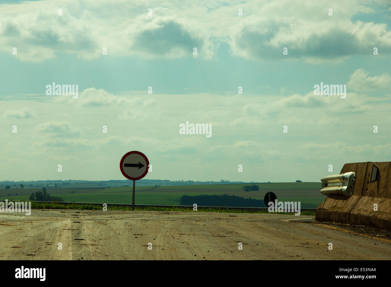 Crossroad sign hi-res stock photography and images - Alamy