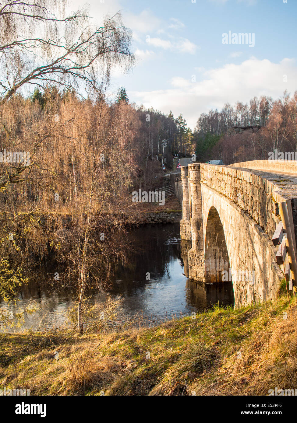 Urban bridge landscape hi-res stock photography and images - Alamy