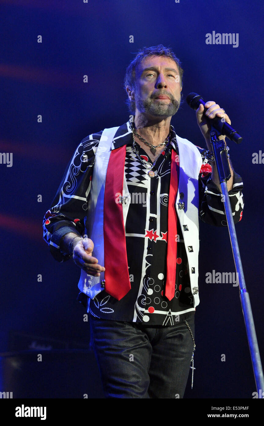 Raleigh, NC, USA. 15th July, 2014. Singer PAUL RODGERS of the rock band ...