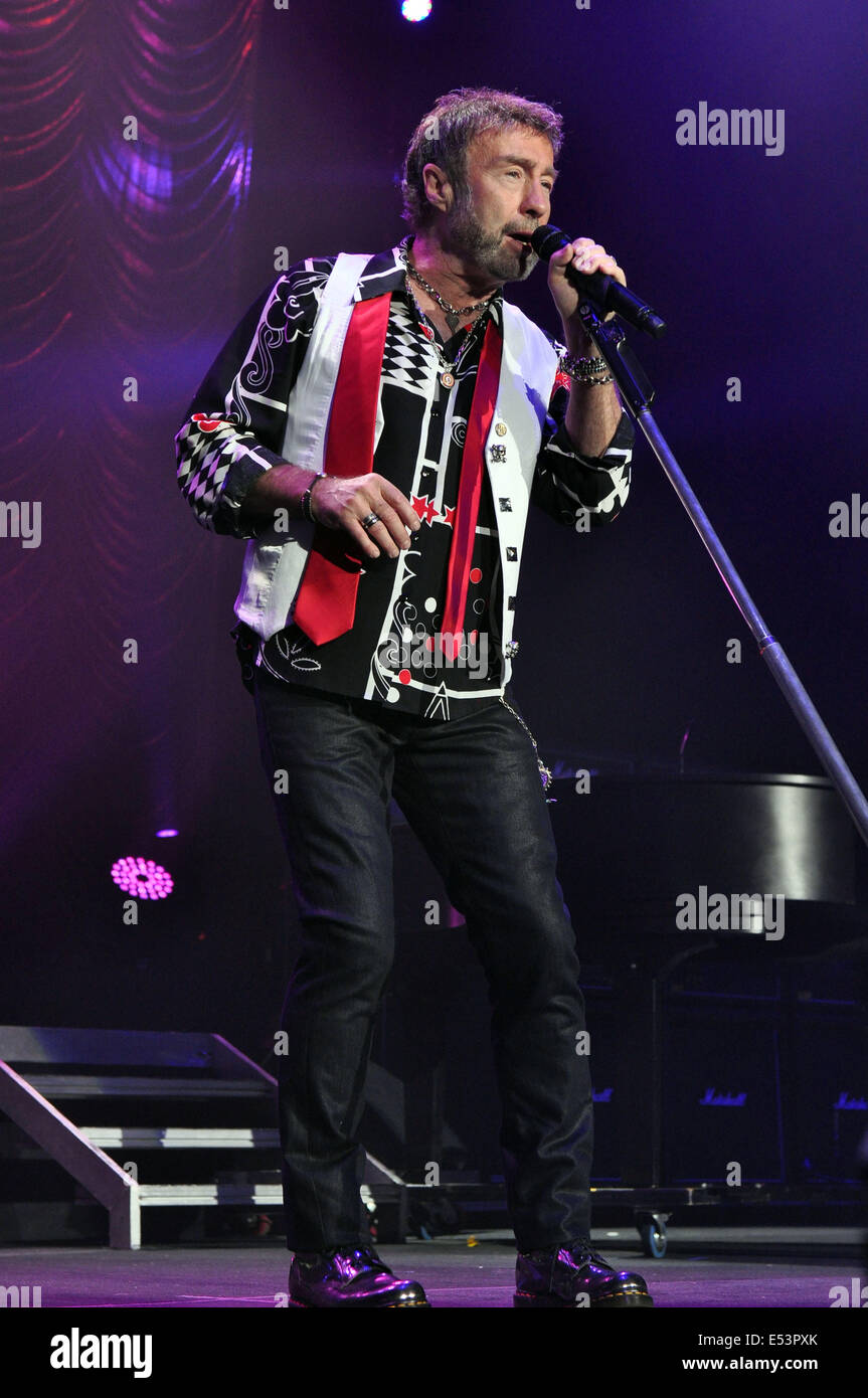 Raleigh, NC, USA. 15th July, 2014. Singer PAUL RODGERS of the rock band ...