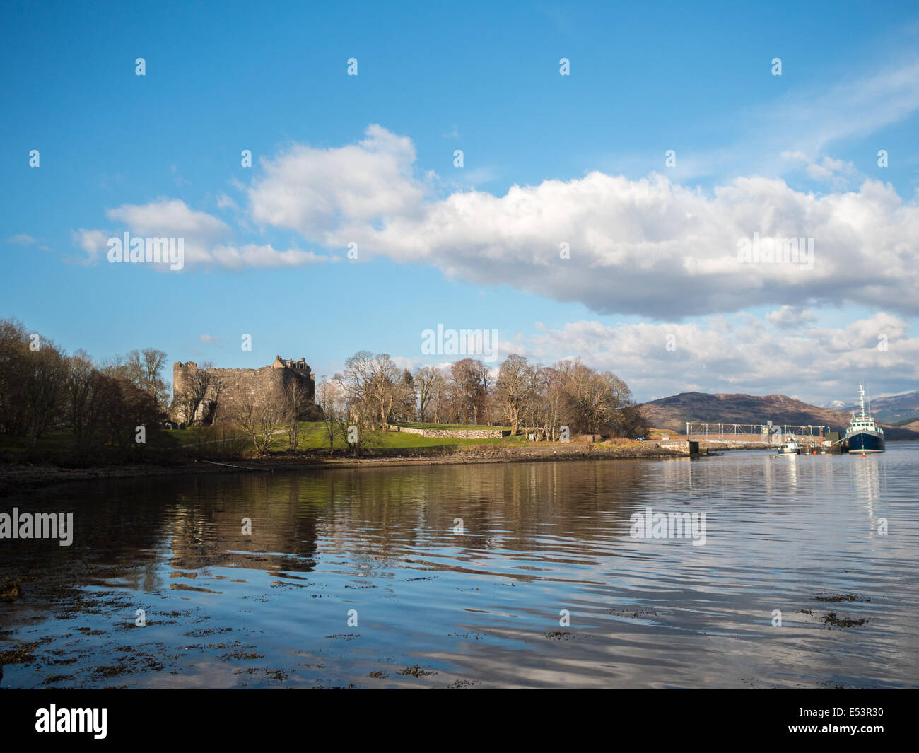 Dunstaffnage castle hi-res stock photography and images - Alamy