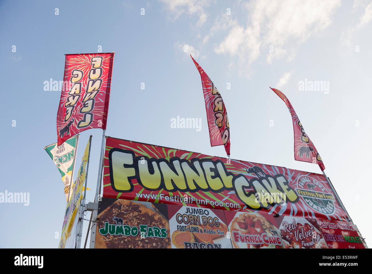 Food booth at festival hi-res stock photography and images - Alamy