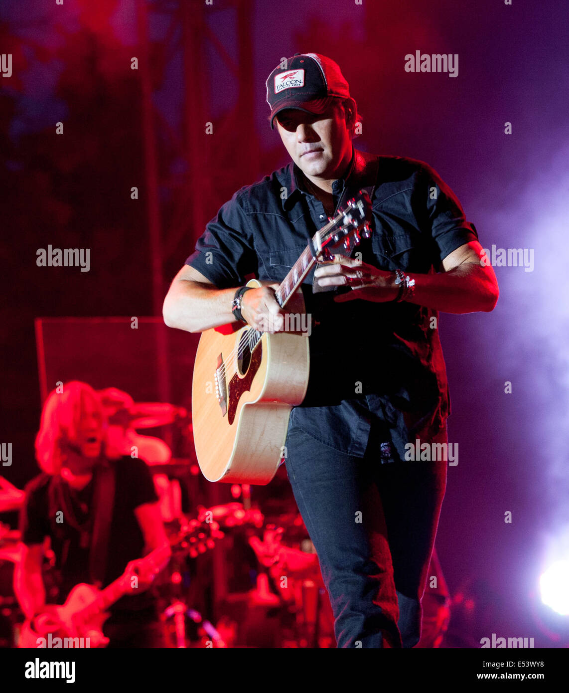 Turlock, CA, USA. 14th July, 2014. Rodney Atkins performs with his band ...