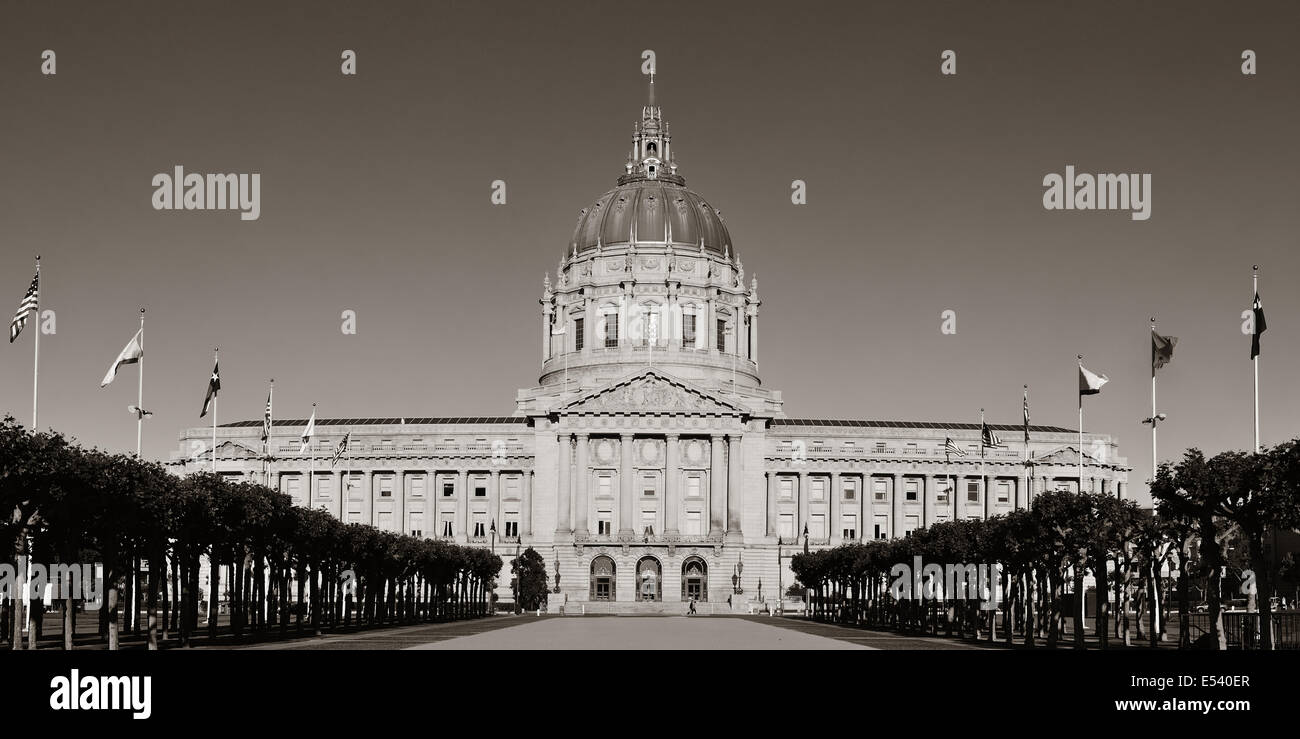 Architecture famous city landmarks hi-res stock photography and images ...