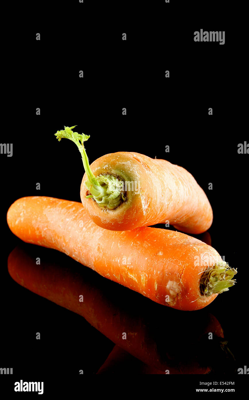 Two carrots hi-res stock photography and images - Alamy