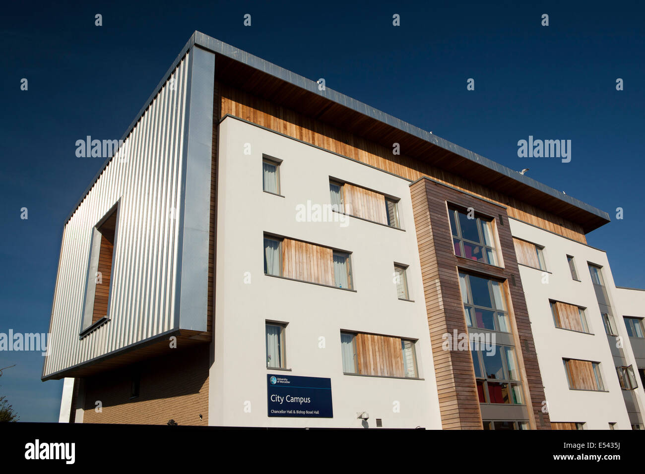 University of worcester city campus hi-res stock photography and images ...