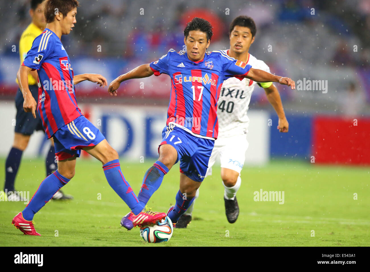 NACK5 Stadium Omiya, Saitama, Japan. 19th July, 2014. (L-R) Hirotaka Mita, Hiroki Kawano (FC ...