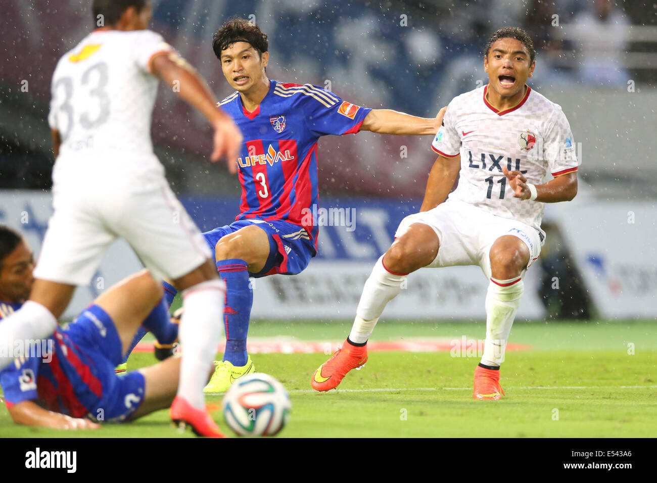 NACK5 Stadium Omiya, Saitama, Japan. 19th July, 2014. (L-R) Masato Morishige (FC Tokyo), Davi ...