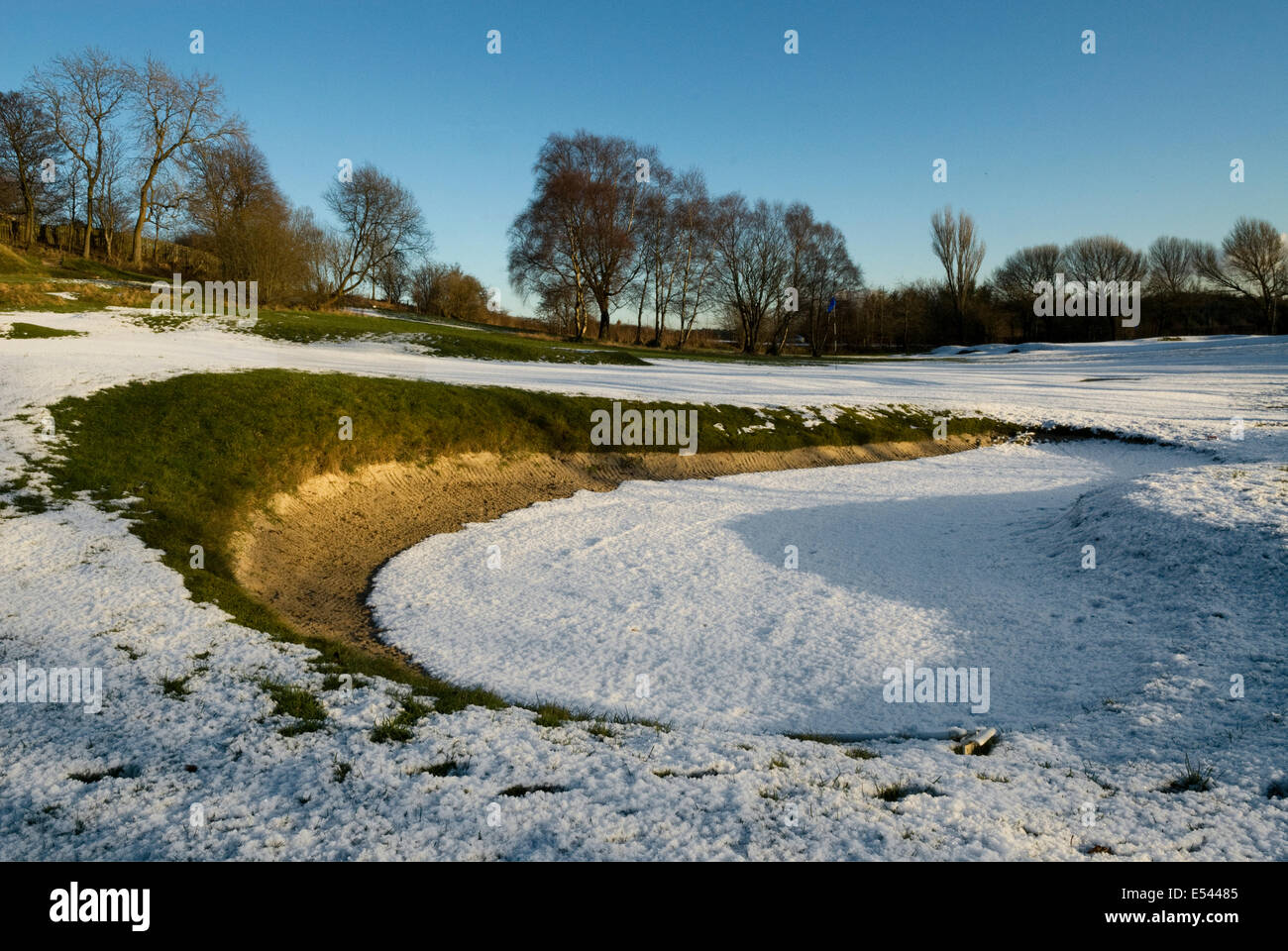 Snow covered Golf Course near Glasgow Stock Photo - Alamy