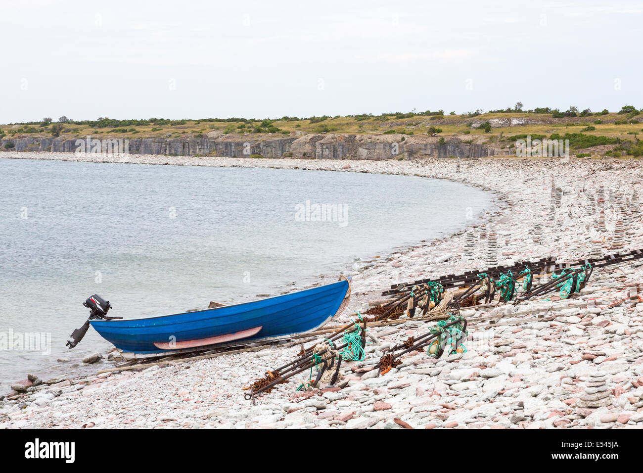 Pebble tools hi-res stock photography and images - Alamy